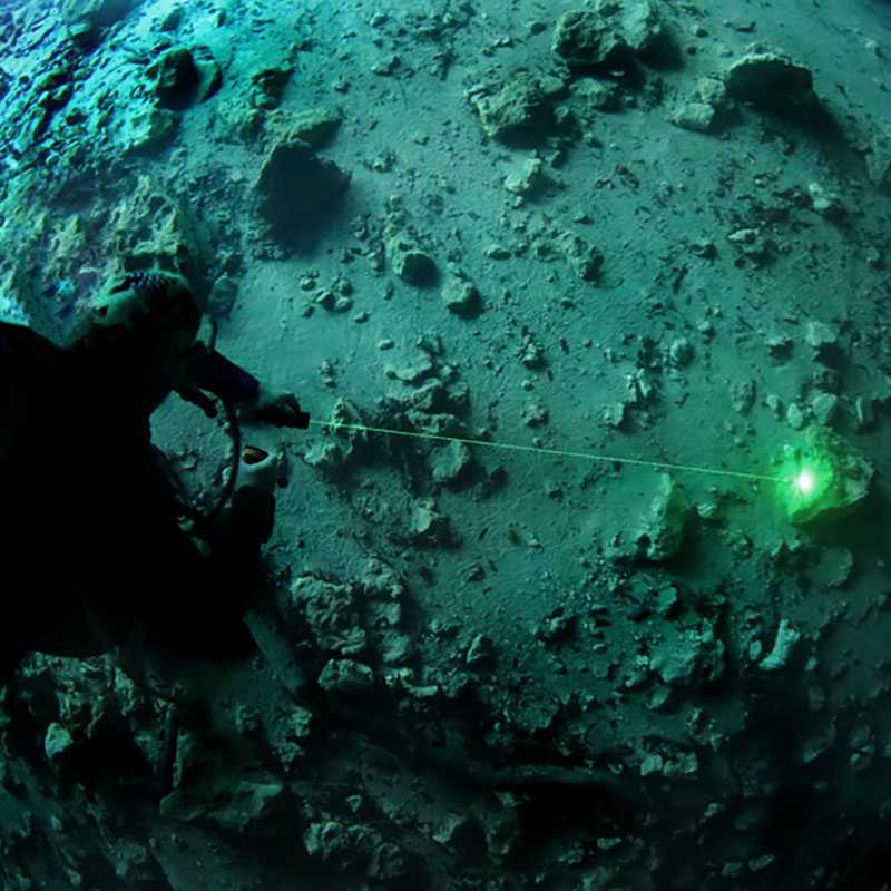 ORCATORCH D560-GL Green Laser Light Scuba Diving Flashlight Waterproof ...